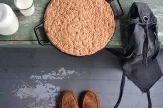 The BEST chocolate chip cookie ever (baked in cast iron) & finding ...