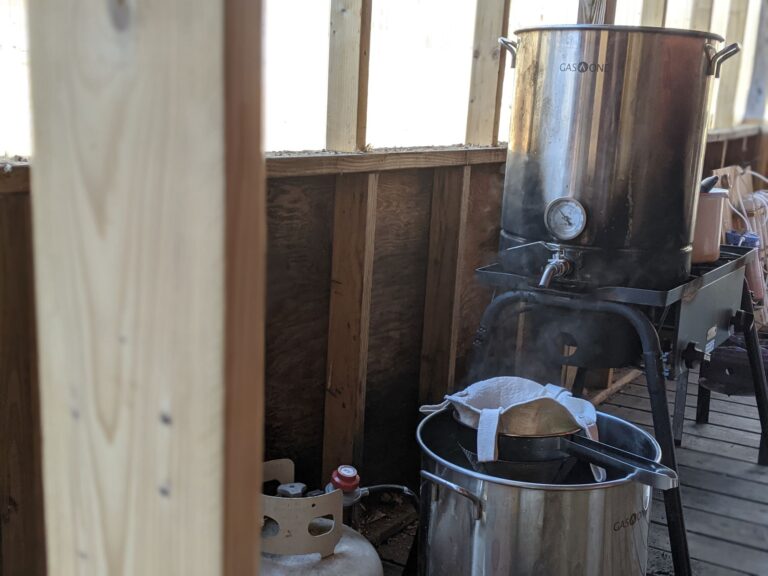 How to make maple syrup – a complete guide - Souly Rested
